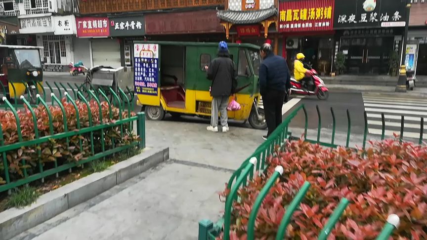 三轮车到北京多少钱?
