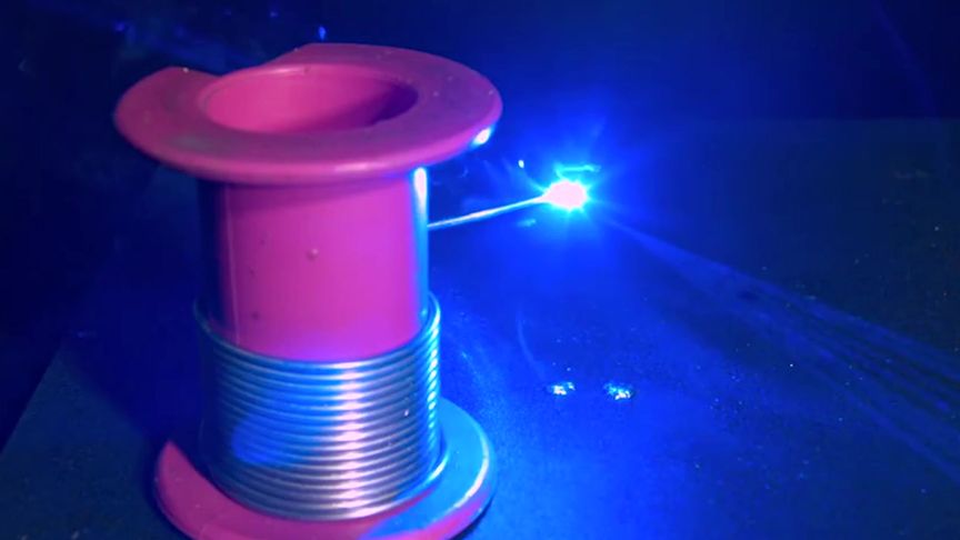 世界上最强大的光~激光!万物皆可切~