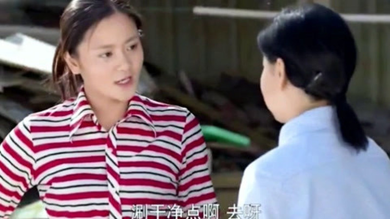 工地黑心食堂克扣伙食费,做的连狗都不吃给工人吃
