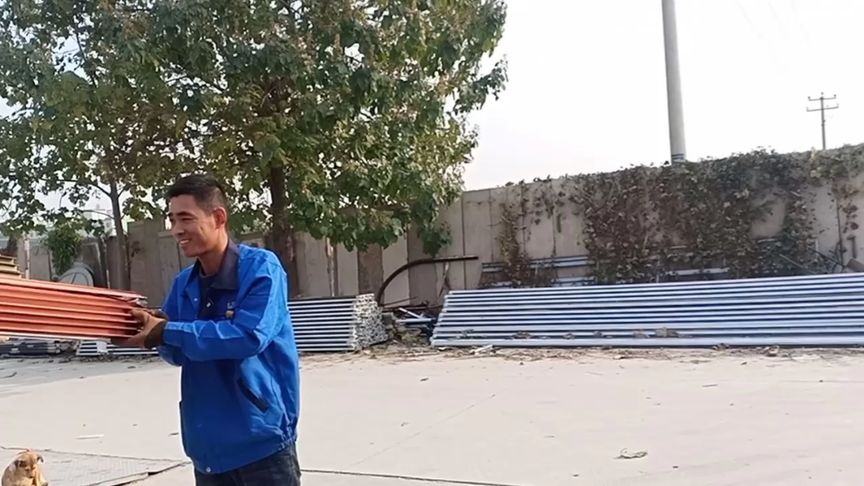 断桥铝型材是怎么穿成的,老张带你去看看