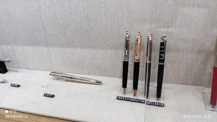 北京朝阳大悦城有一家不错的百利金钢笔实体店,这也是我第一次在线...