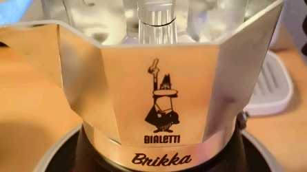 第一次用摩卡壶+电陶炉做咖啡