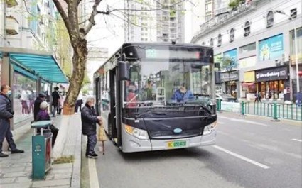 遵义公交集团39路开沃牌NJL6100EV80纯电动城市客车403902号车复...