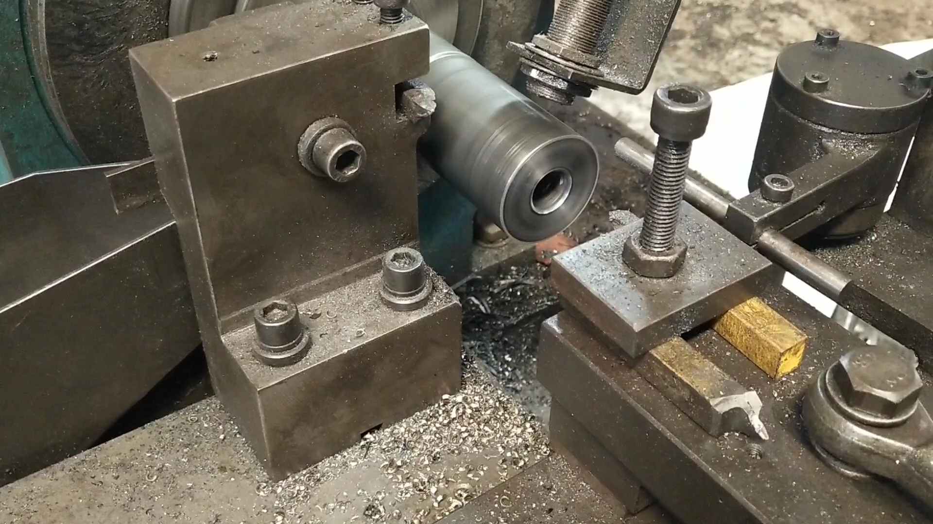 大口径厚壁精密无缝钢管定尺