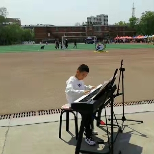 Rocky的音乐时间 