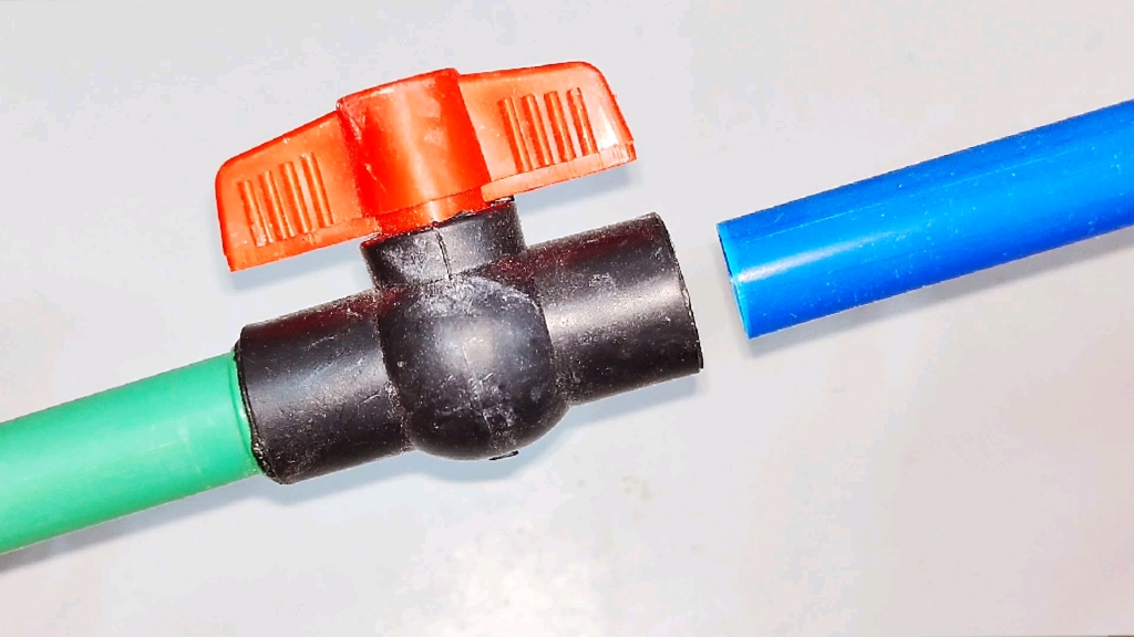 PVC水管怎么PPR水管?很多水电工同行都说不可以,其实很简单