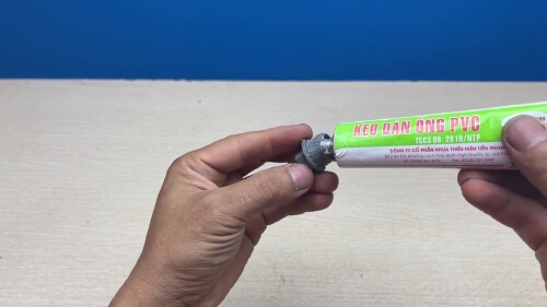 怎么制作水过滤器 小伙使用简单的材料制作了一个水过滤器