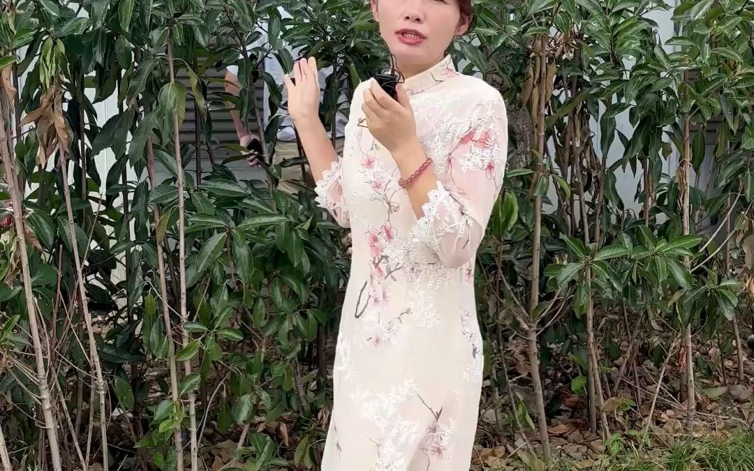 ...可以满足客户不同场景的部署要求,非常节能,契合数据中心的双碳目标...