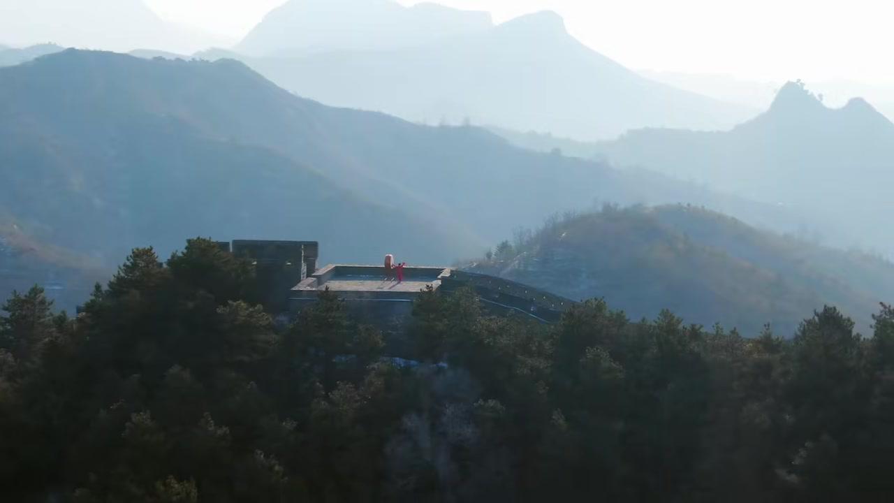 【美好中国年致敬奋斗者】2025,让我们和"#时代楷模#"一起逐梦奋进!