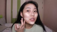 粉底液怎么用才正确？美妆达人亲身示范正确手法，1秒看出区别