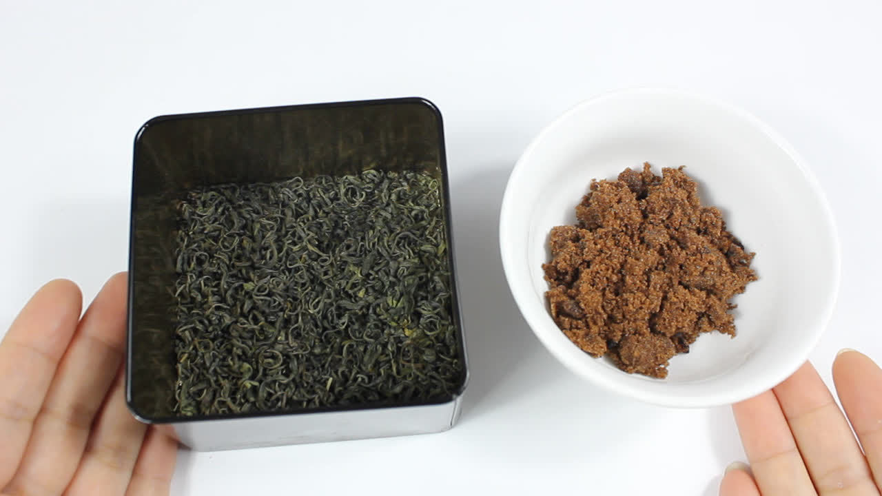 绿茶加红糖泡水,解决了多数男人的烦恼,现在知道还不算晚