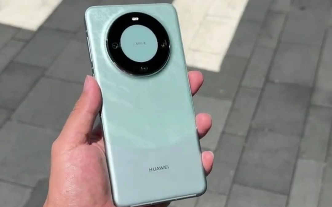 ...尽显!一款集科技与艺术于一体的智能手机,是华为最新的旗舰产品。