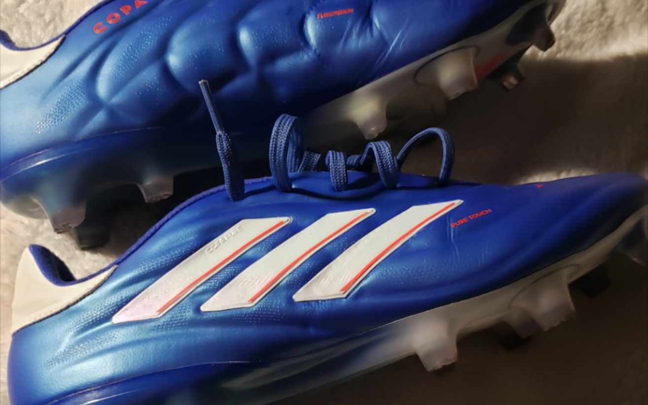 阿迪达斯copa pure 2.1 fg足球鞋