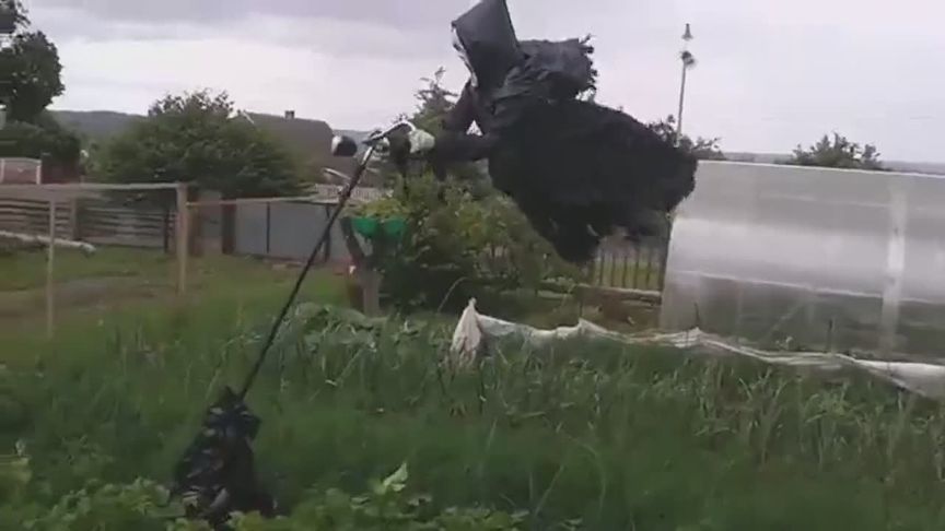 稻草人这样做才有意思,平常见到的太普通了