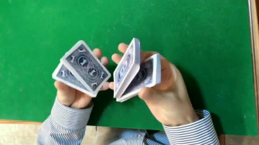 花式单手洗牌教学,纯手法还原魔术,两只手同时操作有难度