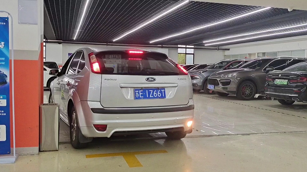 08年福特福克斯两厢自动挡,车况极品,公里数只有4.7万公里