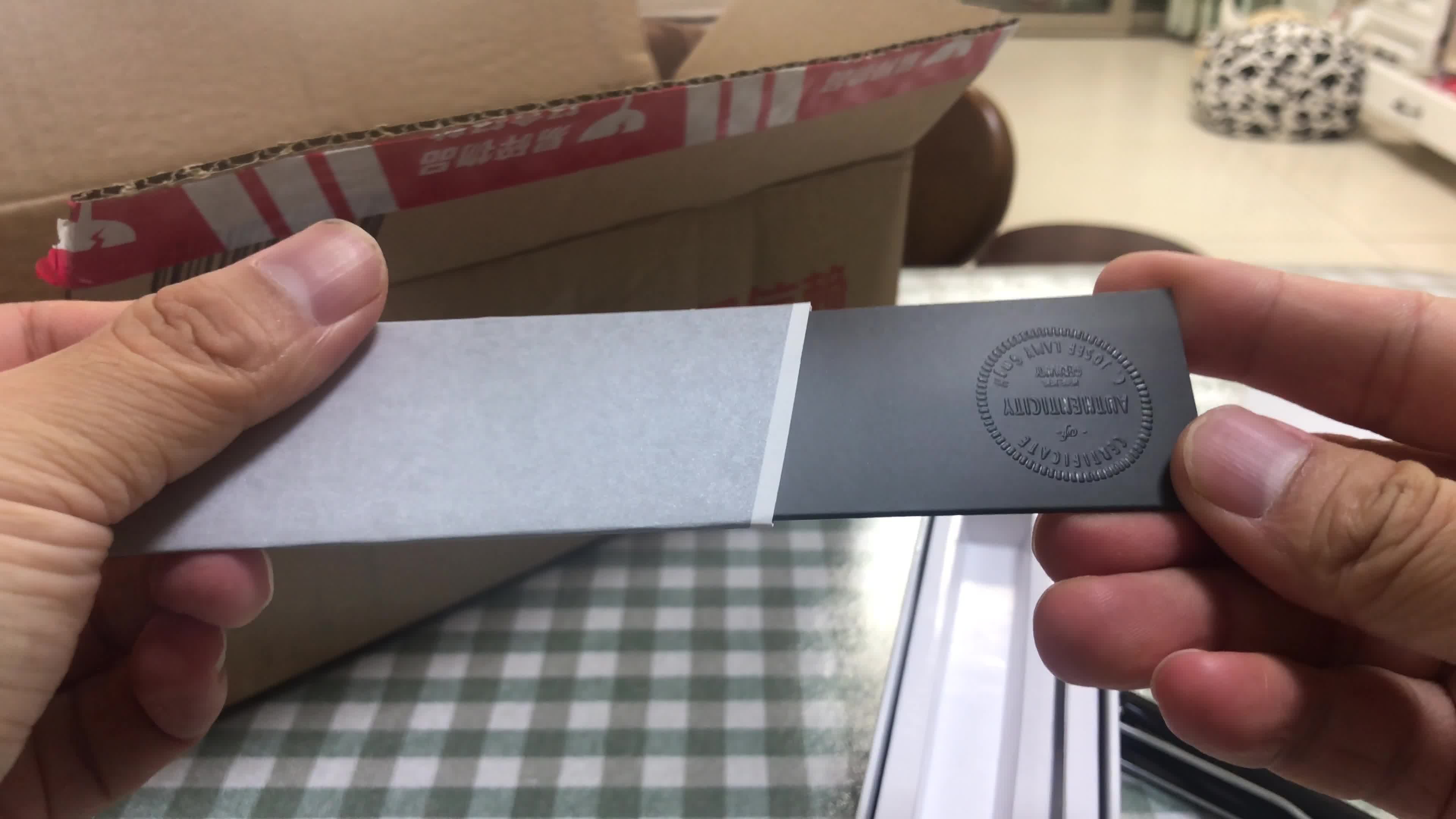 第一次开箱传说中的lamy凌美钢笔,有没有人能鉴别是否正品呢?