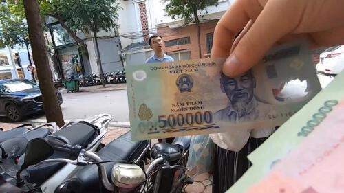 中国银行卡可以直接在越南ATM上取钱吗,看我如何变百万富翁