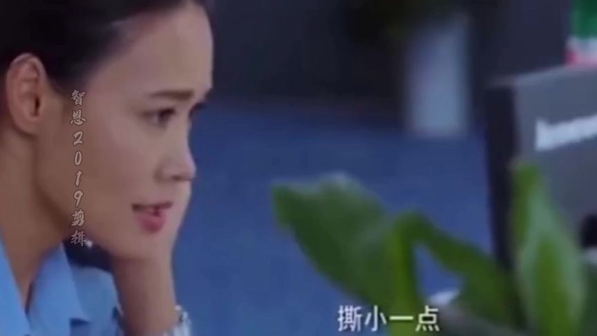 教科书级式的绑架自救案例!女大学生被猥琐男绑架,惊险自救…