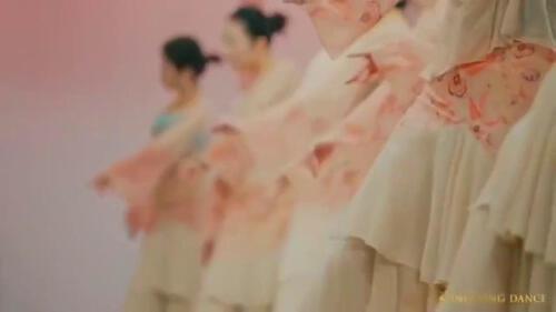 舞蹈老师王诗意的山鬼训练课,舞蹈和服装都非常精美