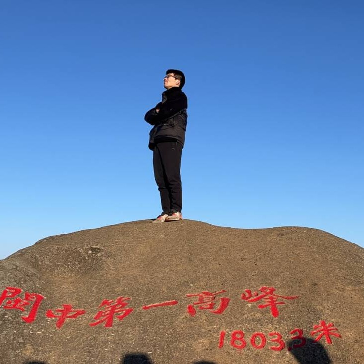 阳光的丹尼尔 