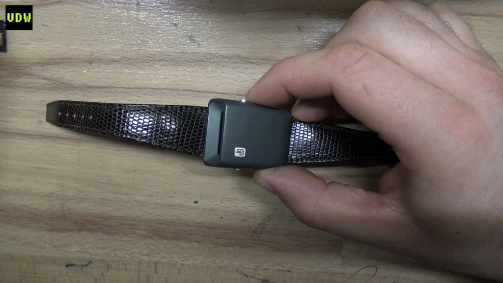 芝柏早期电子表修理翻新