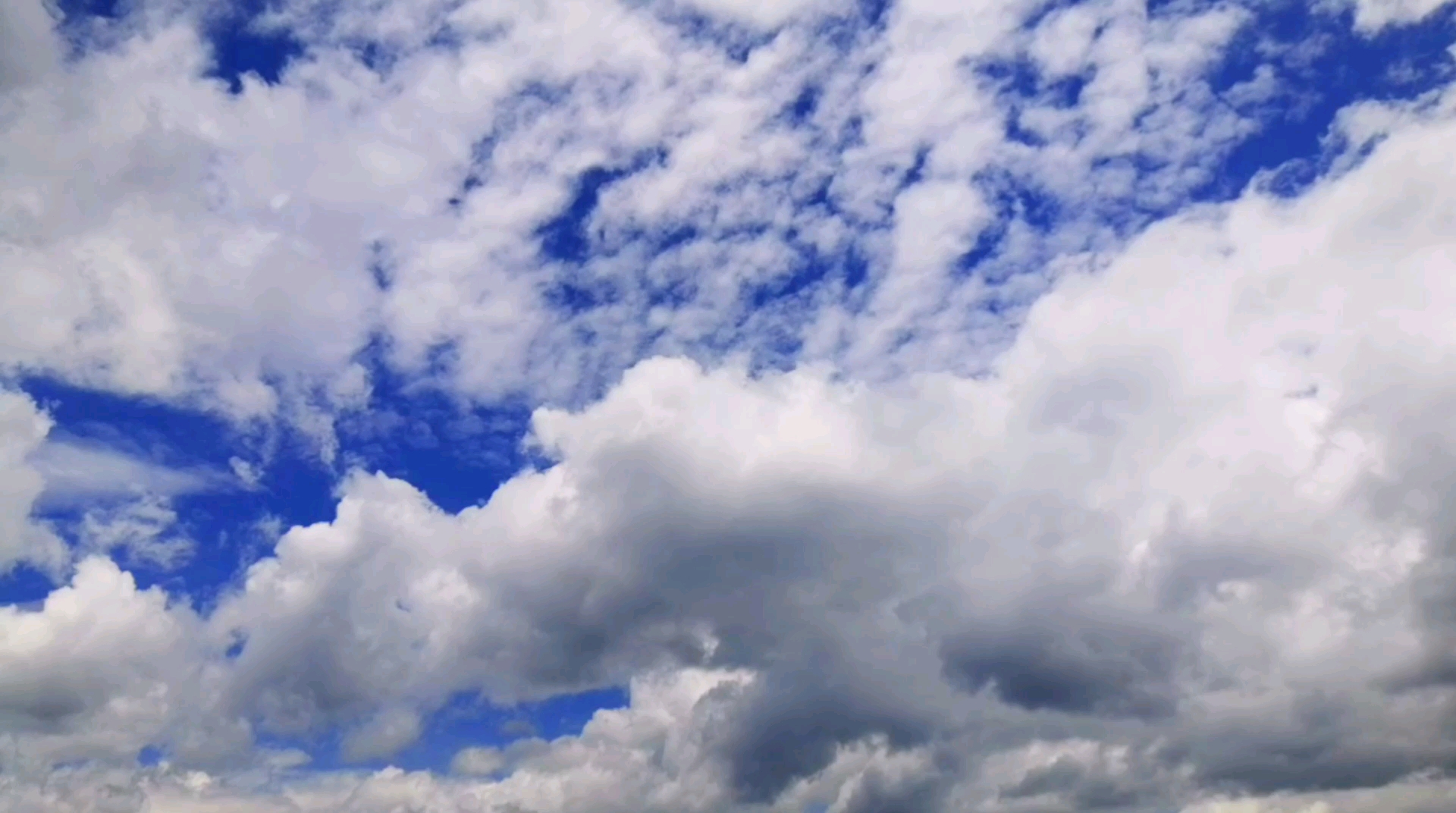 天空|生活明朗,万物可爱,人间值得,未来可期。