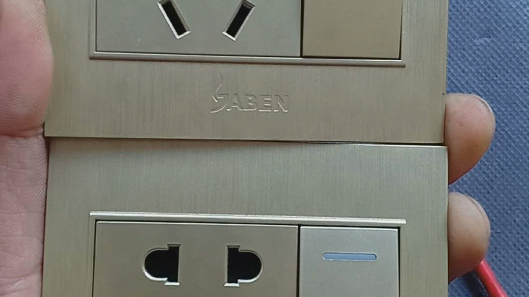 单开带五孔插座四个接线端子的接线方法