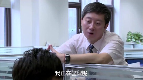 家,N次方:妹妹打扮奇特来哥哥公司,吸引所有人注意力,太逗了