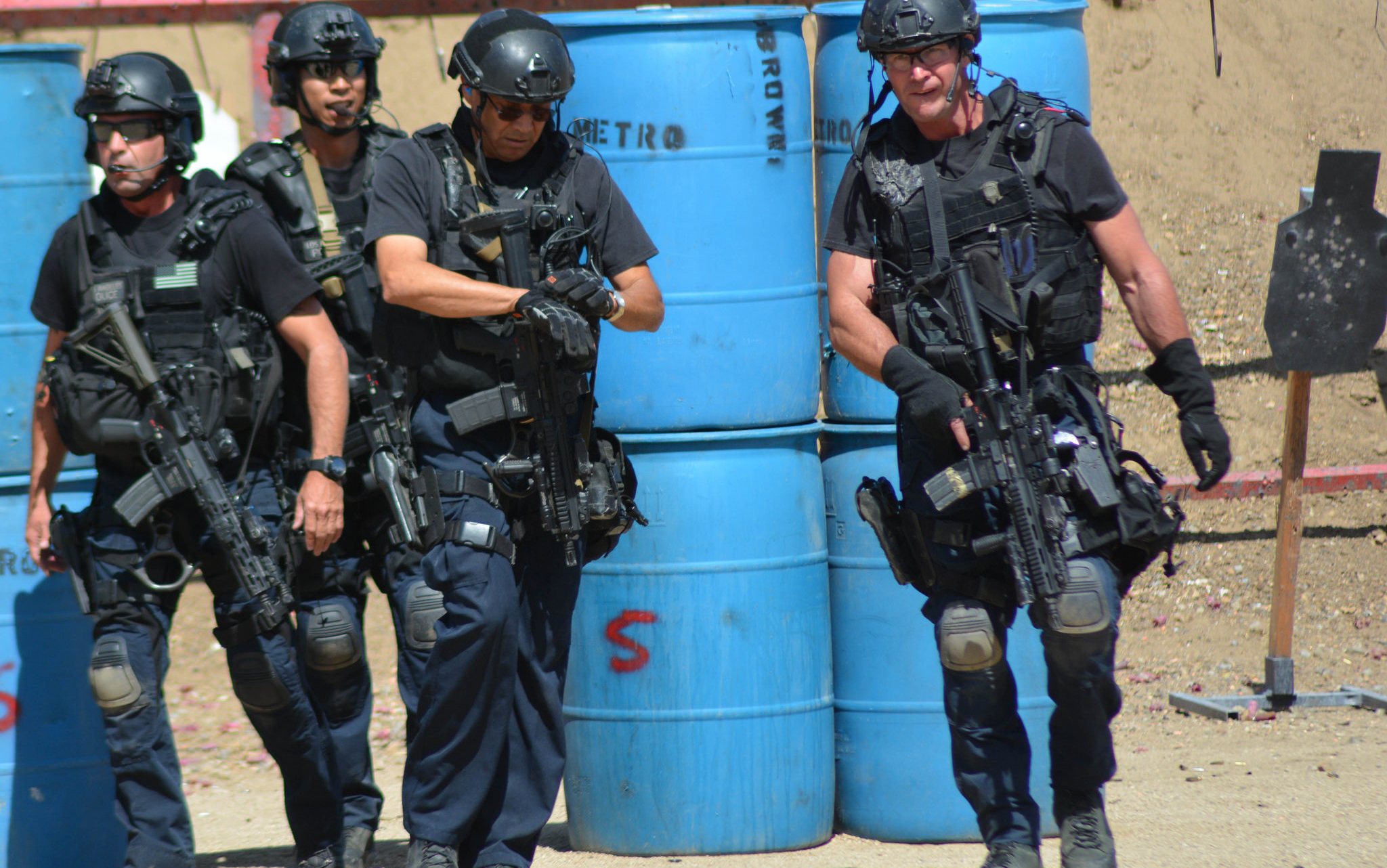 ARMA3 创意工坊任务:S.W.A.T. 暴力查水表