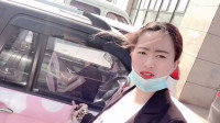 农村媳妇花10000买二手电动四轮车,大家看这车值不值?