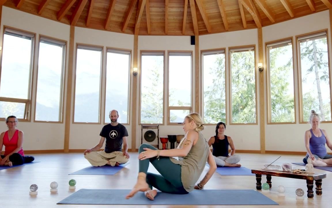 ...Yoga Class _ All Level Stress & Anxiety Release Live Yoga[中文翻译]...