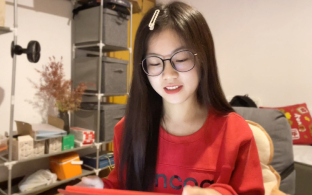 从小被说长的像男的:meiko,bboxer酋长,柯洁,王俊凯,女装大佬…