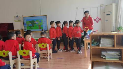 幼儿园中班教学活动片段:孩子们很自律,也很自信!