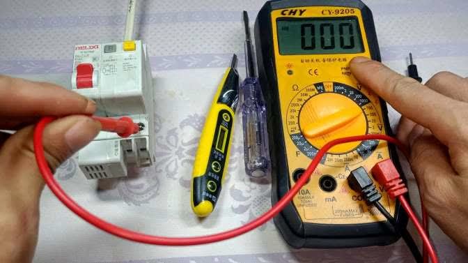 万用表区分火线零线的方法,学会这方法,就算老电工都.