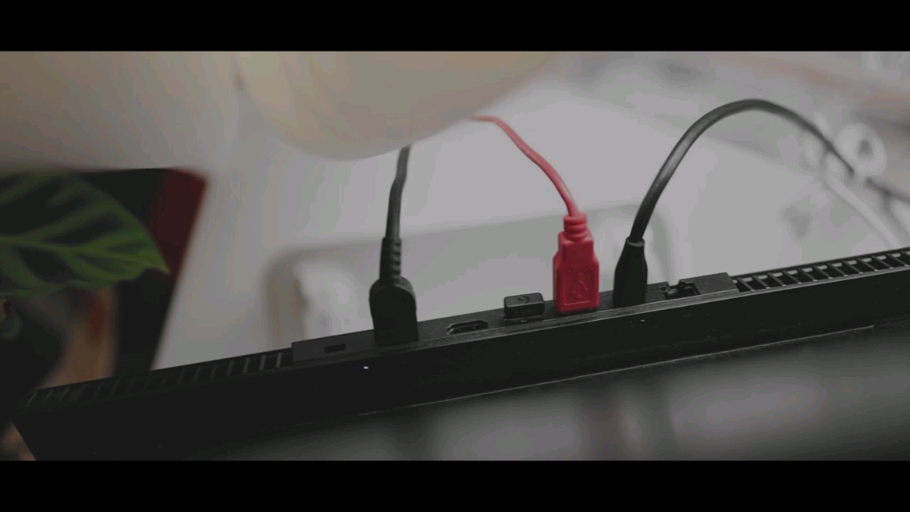 办公桌改造// 来看看一个实用的舒适办公桌