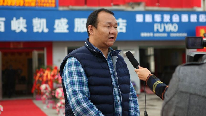 最美西峡人六:爱岗敬业奉献的楷模罗源