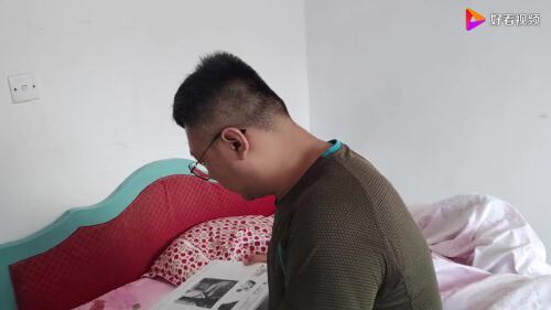 第一次自己组装电脑,内存条插了半天,CPU安装很简单