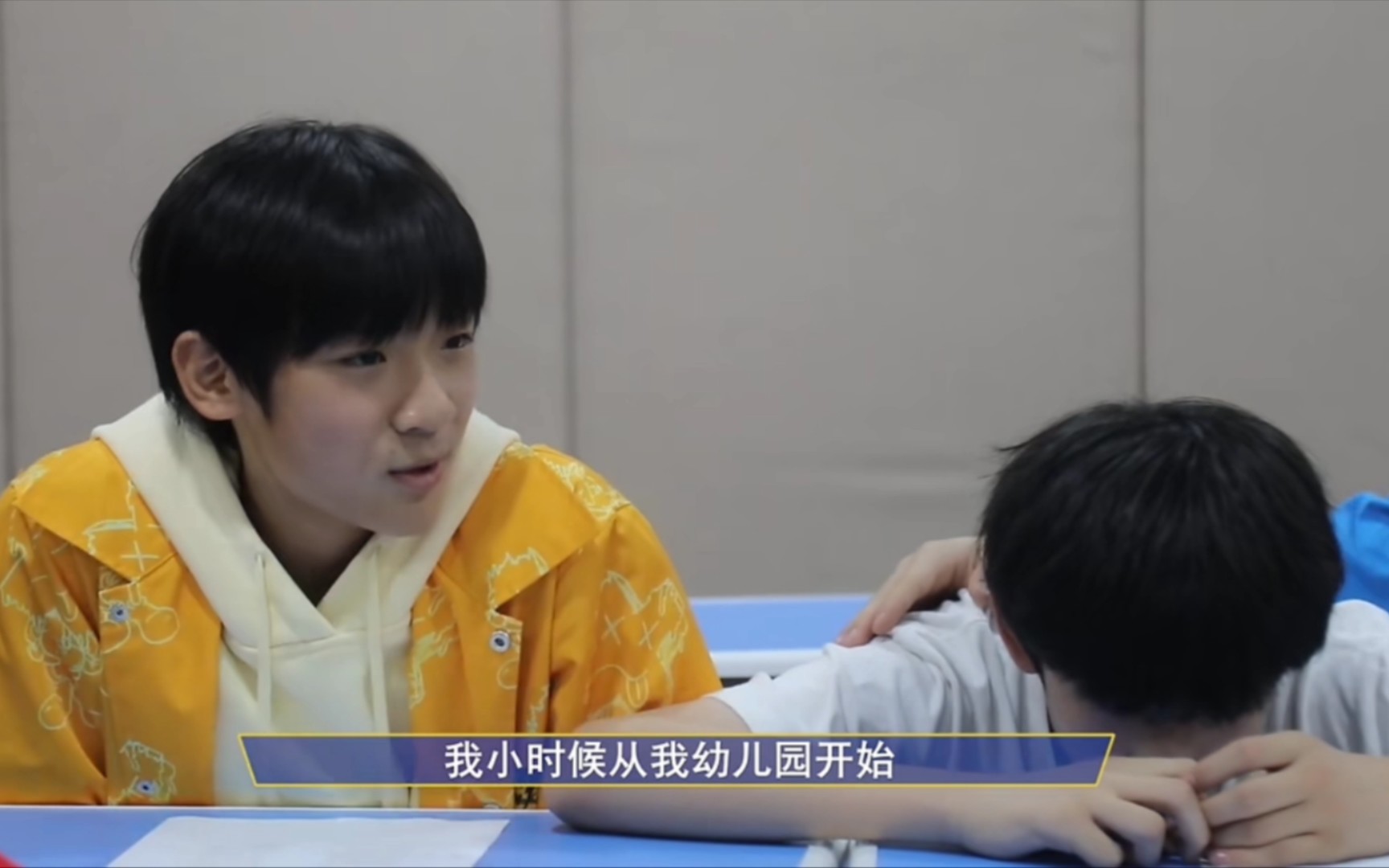 【TF家族】【张峻豪】我的宝贝儿子原来读幼儿园都换了那么多学校啊...