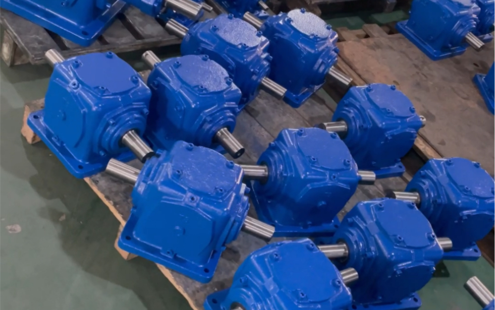 T型螺旋伞齿轮转向齿轮箱十字转向器