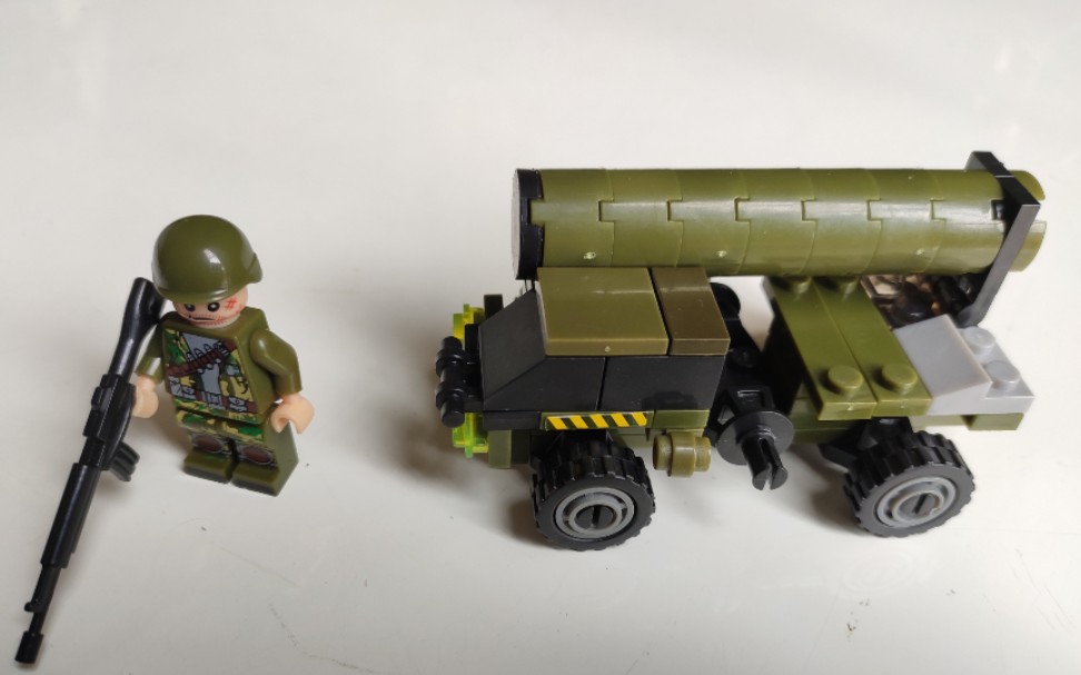 [玩具]、[积木] 乐高积木之导弹车拼装过程