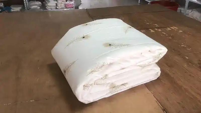 挑选合适的蚕丝被,享受健康、舒适的睡眠环境