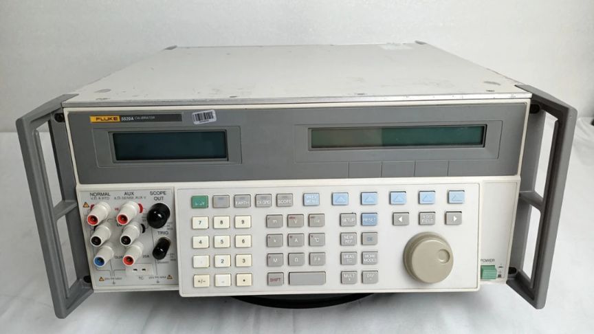 福禄克 5520A 多功能校准器