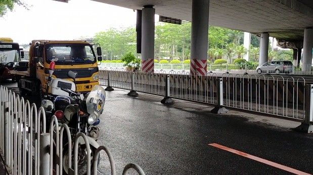 遵守交规安全出行