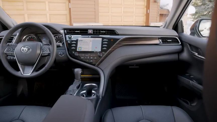 2020款 丰田 凯美瑞 XLE 四驱版 中控台