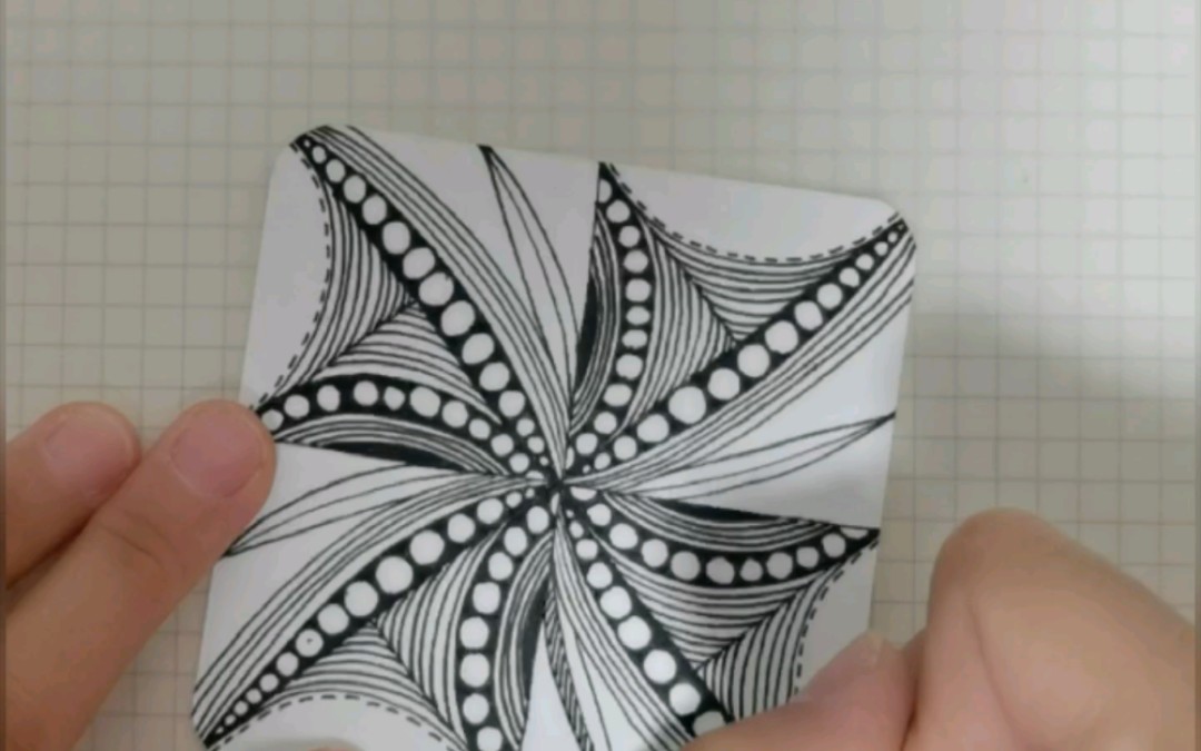 线描装饰画 禅绕画 黑白线描装饰画 录视频画出来的效果,真的都达不到...