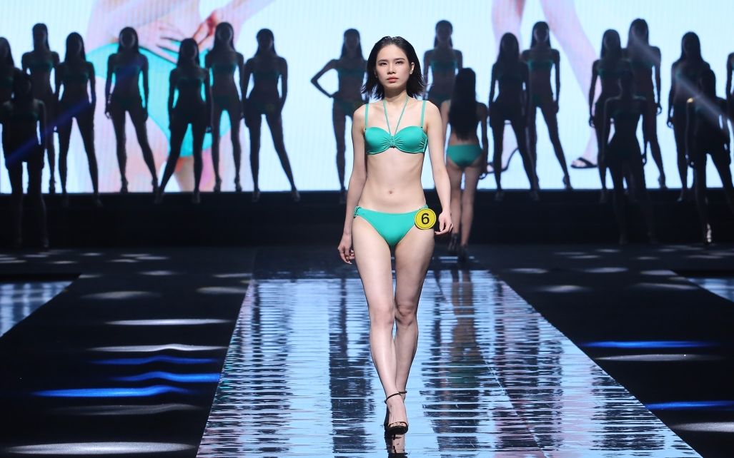 【25分钟高清完整版】82名泳装佳丽来袭!第3届大学生模特大赛总决赛