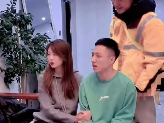 外卖员抢单就是快