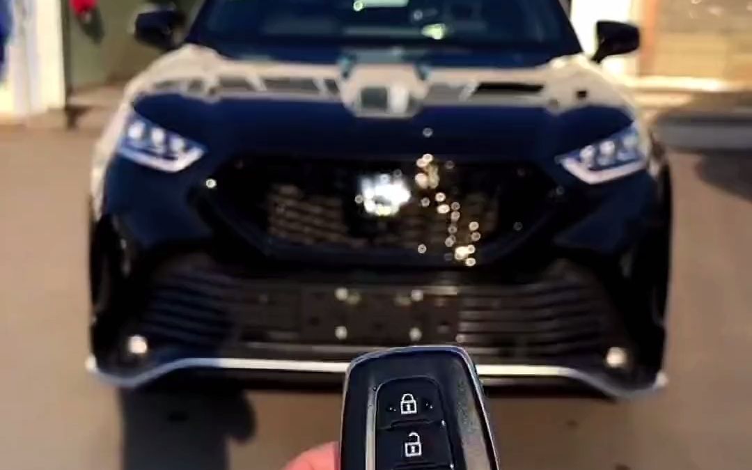 ...SUV新车,2022款丰田皇冠陆放最新落地价参考 丰田皇冠陆放 丰田皇冠