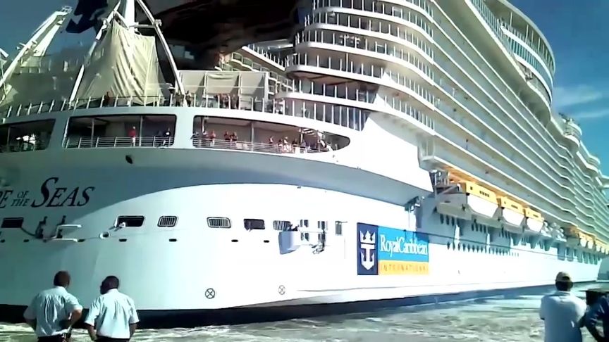 近距离感受超豪华邮轮的震撼,皇家加勒比海洋海洋魅力号